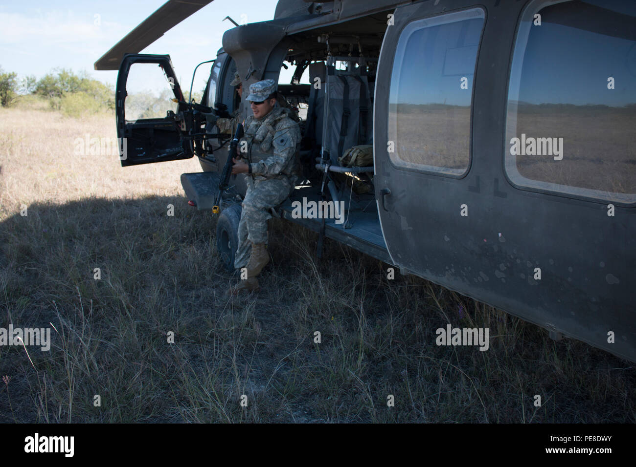Soldiers from the California Army National Guard 1st Battalion, 140th ...