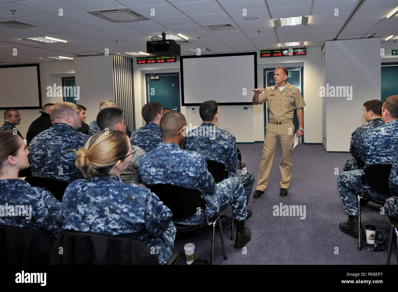 Joint intelligence operations center europe analytic center hi-res ...