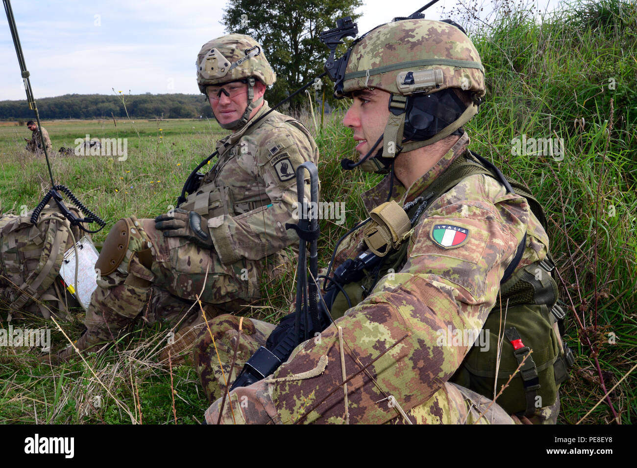 U.S. Army soldiers from B/2-503rd, 173rd Airborne Brigade and Italian ...