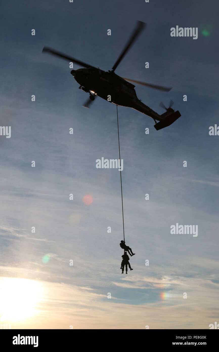 Air and Marine Operations conducts joint fast rope training with Tucson ...