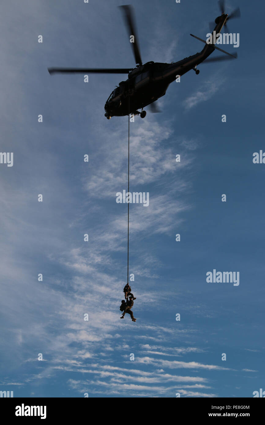 Air and Marine Operations conducts joint fast rope training with Tucson ...