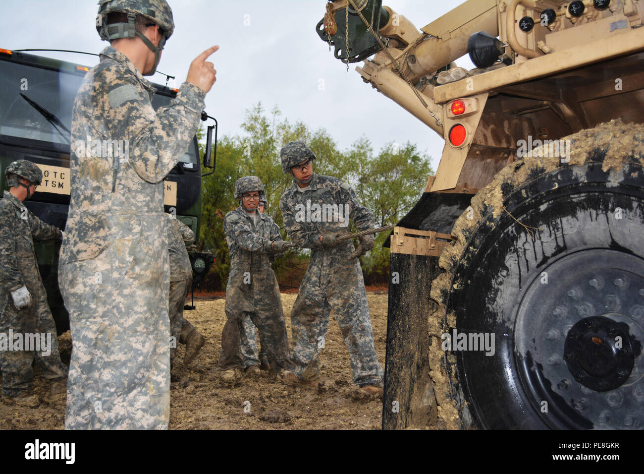 Students attending the wheeled vehicle recovery course at region hi-res ...