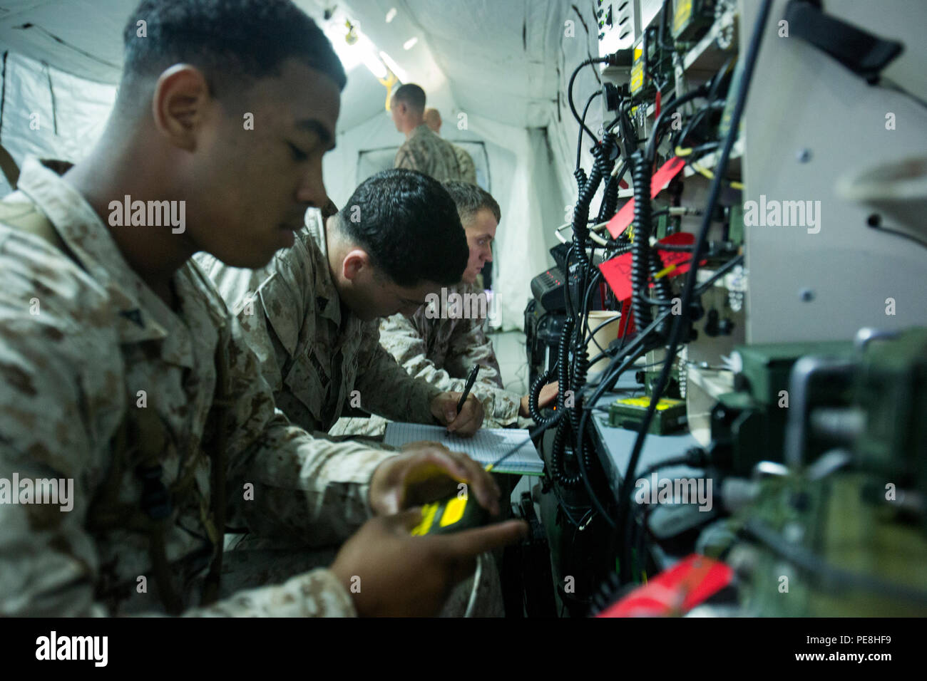 Set up communication networks hi-res stock photography and images - Alamy