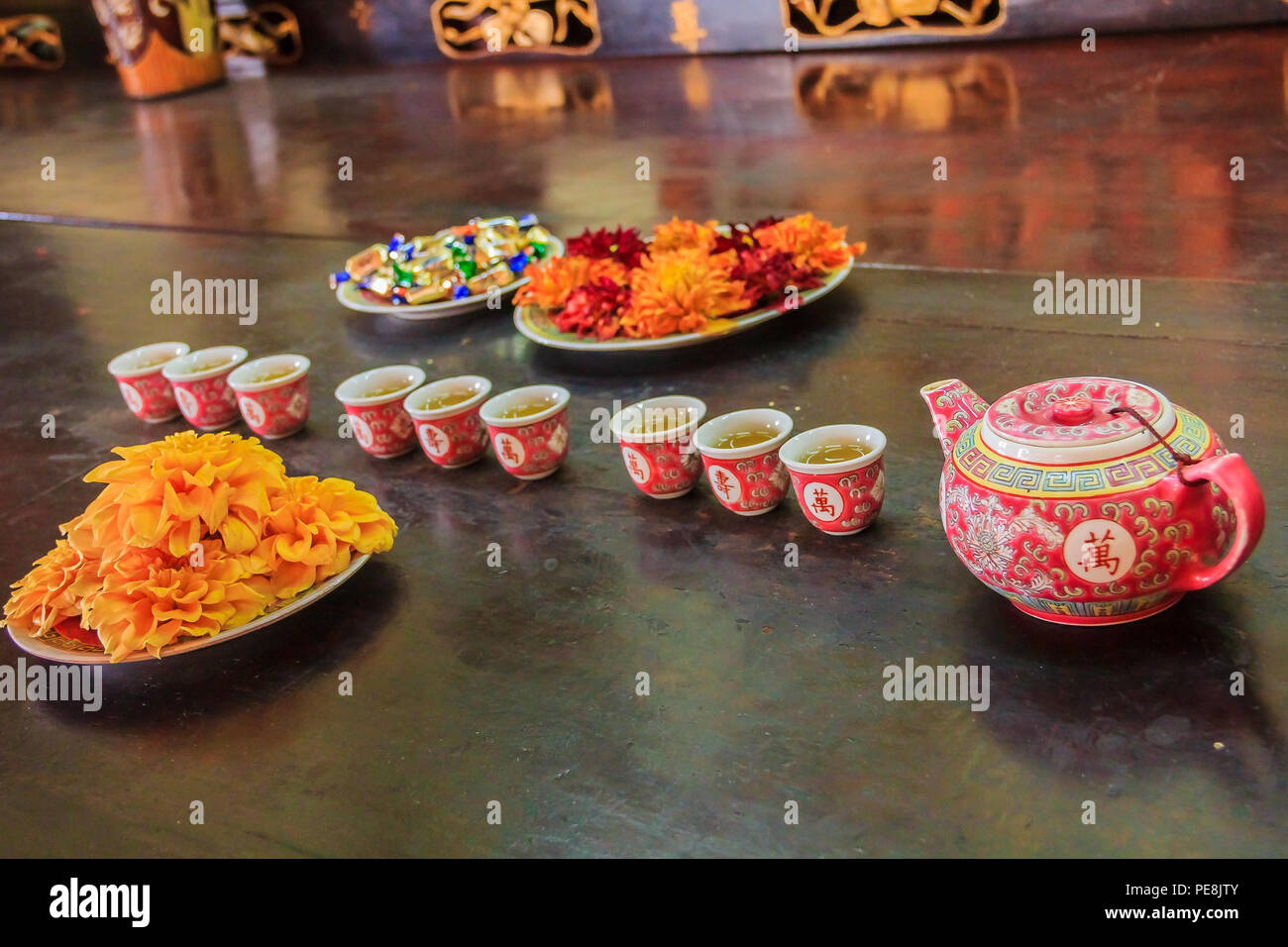 Offered tea hi-res stock photography and images - Alamy