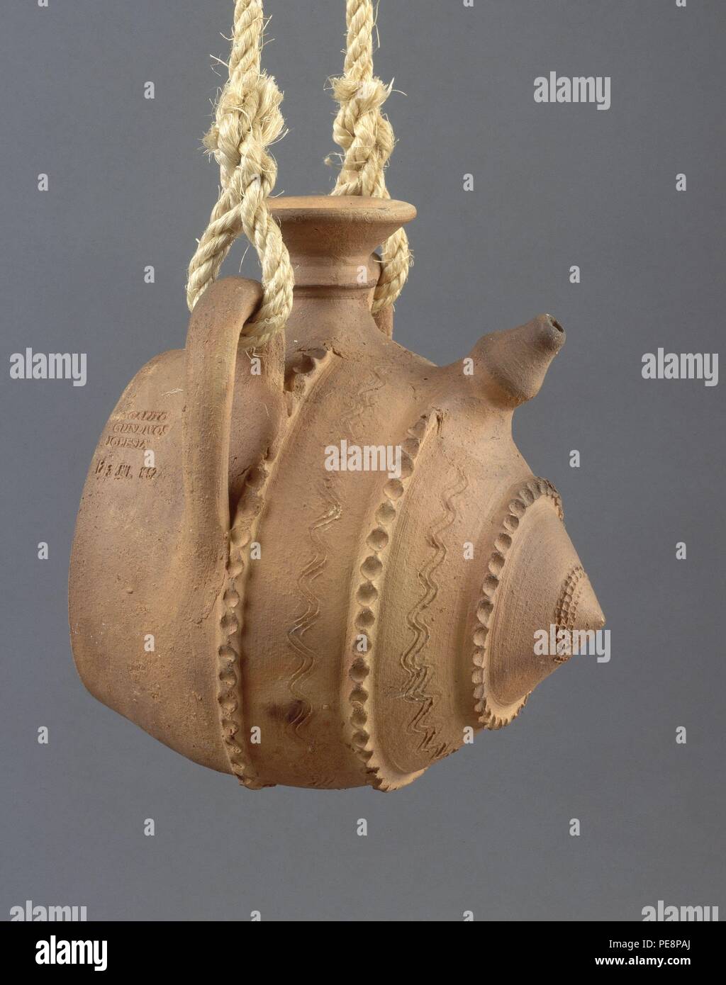 Carro de barro hi-res stock photography and images - Alamy