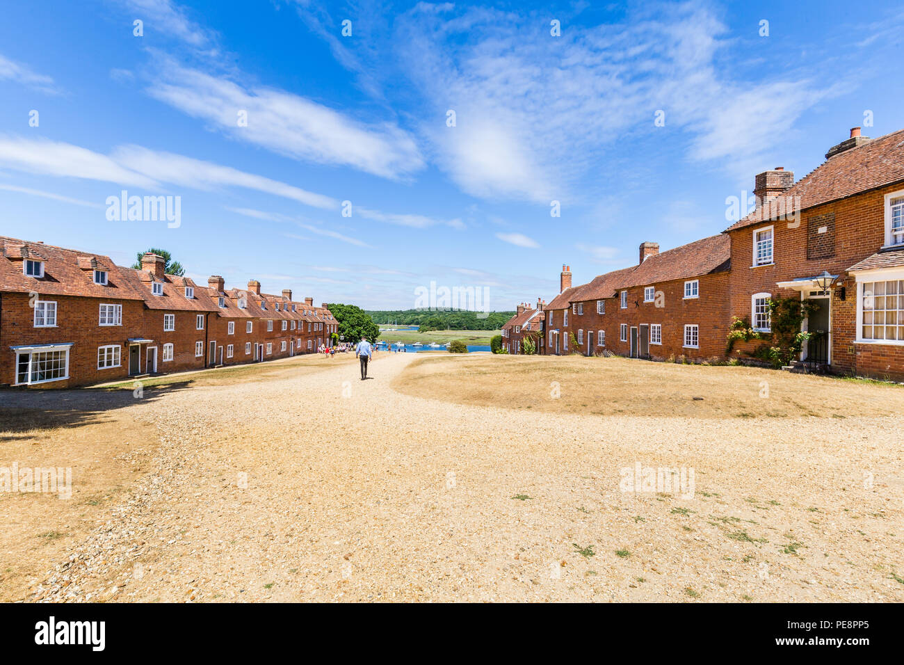 Beaulieu river new forest summer hi-res stock photography and images ...