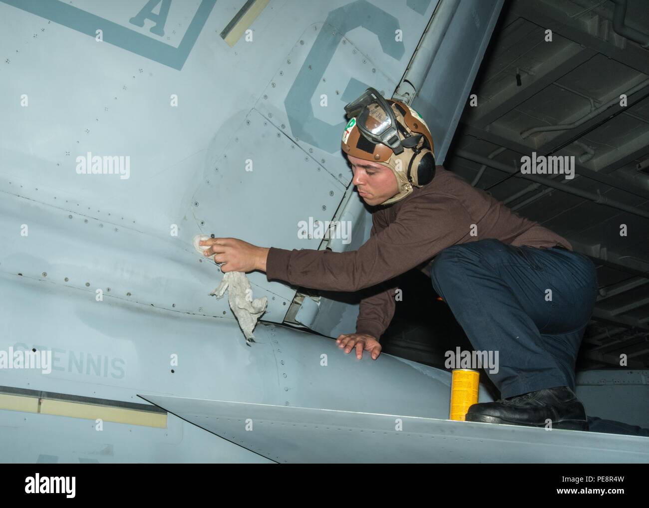 151104-N-FO714-004 PACIFIC OCEAN (Nov. 4, 2015) - Airman Danny Genao ...