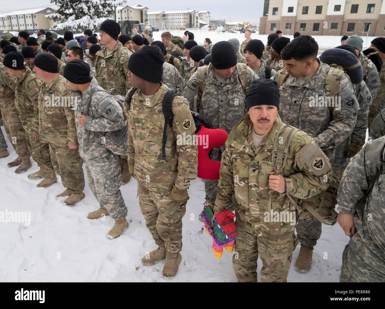 Soldiers assigned to the 98th Maintenance Company, 17th Combat ...