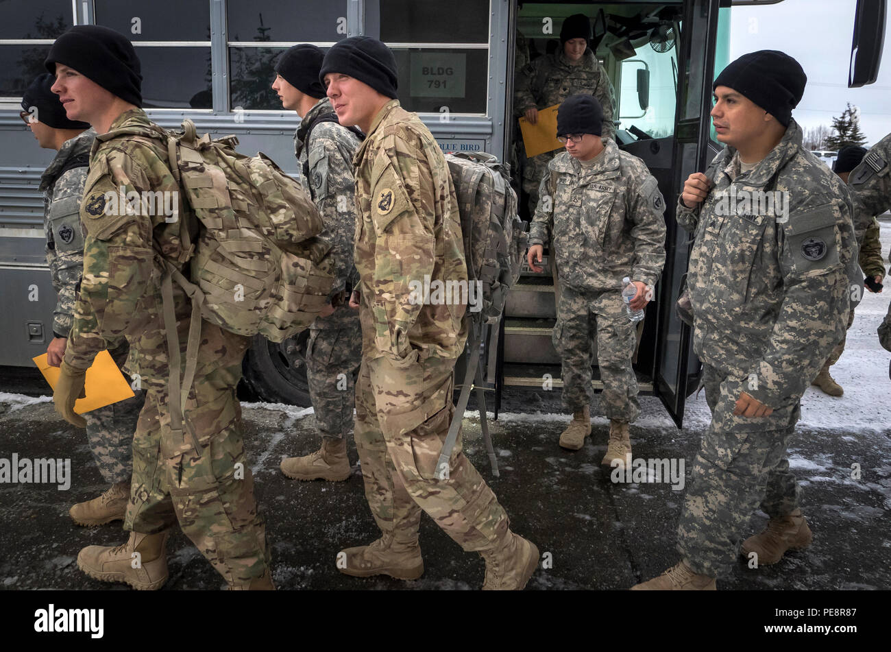 Soldiers assigned to the 98th Maintenance Company, 17th Combat ...