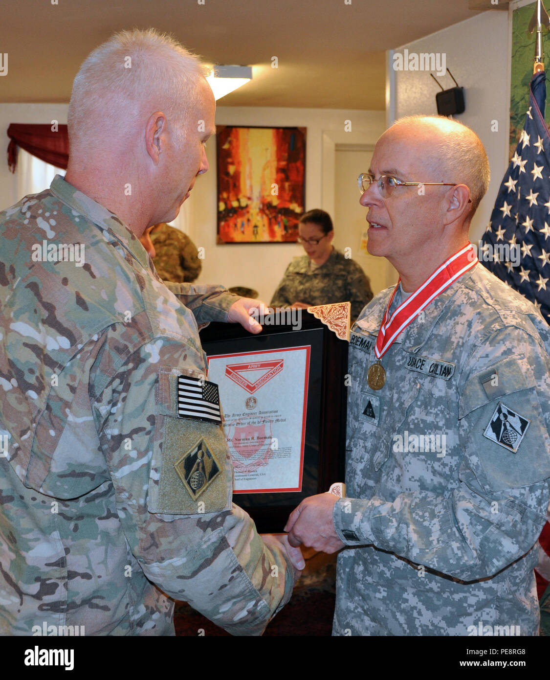 USACE Transatlantic Afghanistan District chief receives the Bronze ...