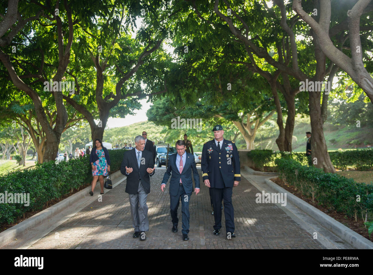 Secretary of Defense Ash Carter walks with Maj. Gen. Eric P. Wendt ...