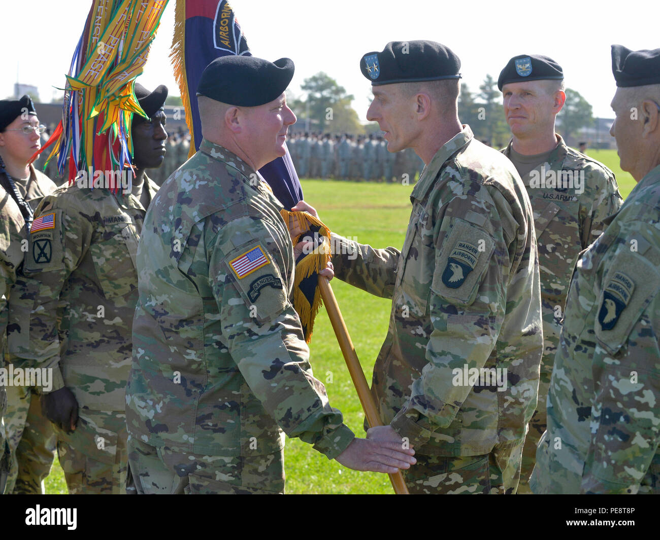Change of command ceremon hi-res stock photography and images - Alamy