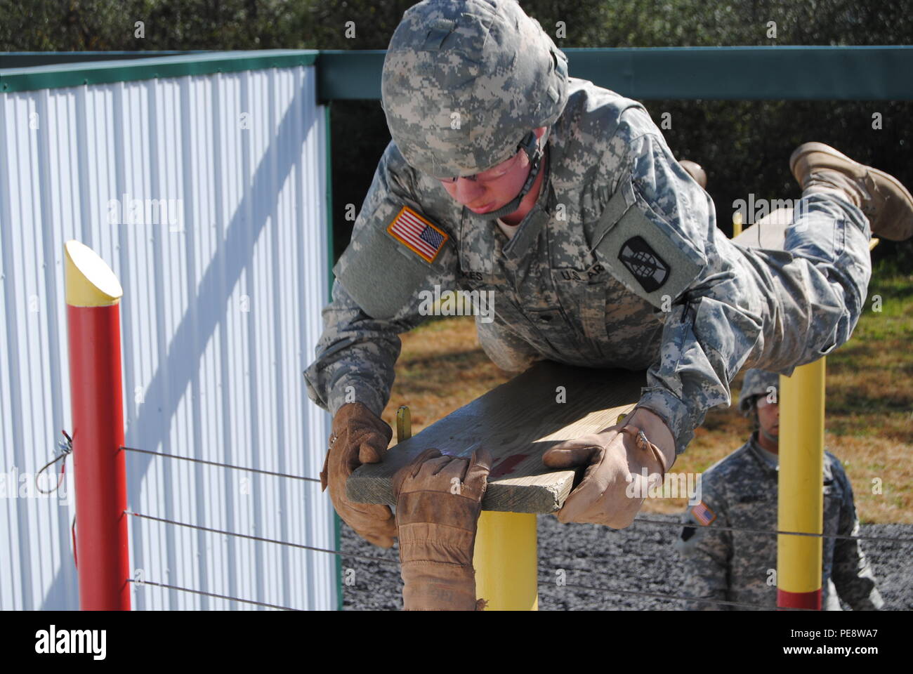 Army Reserve soldiers from Bravo Company, 392nd Expeditionary Signal ...