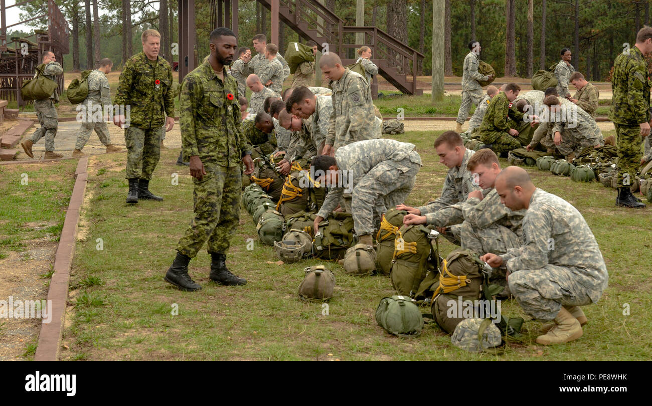 Canadian jump wings hi-res stock photography and images - Alamy