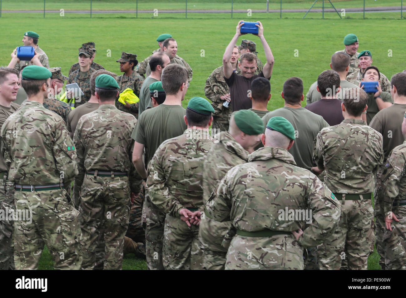 U.S. Marines with 2nd Intelligence Battalion and British soldiers ...