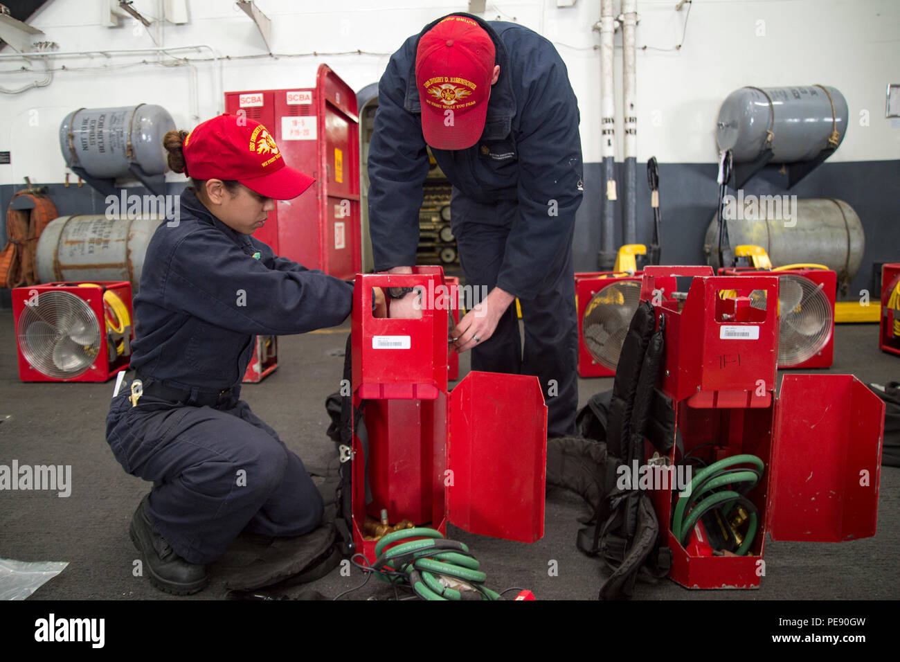 Portable exothermic cutting unit pecu hi-res stock photography and ...