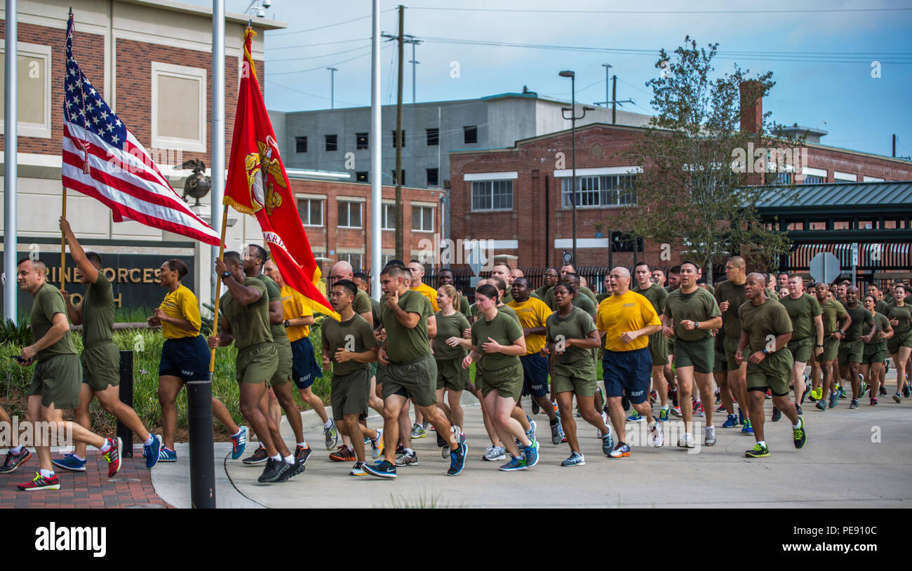 Marines from Marine Forces Reserve return from a 3-mile motivational ...