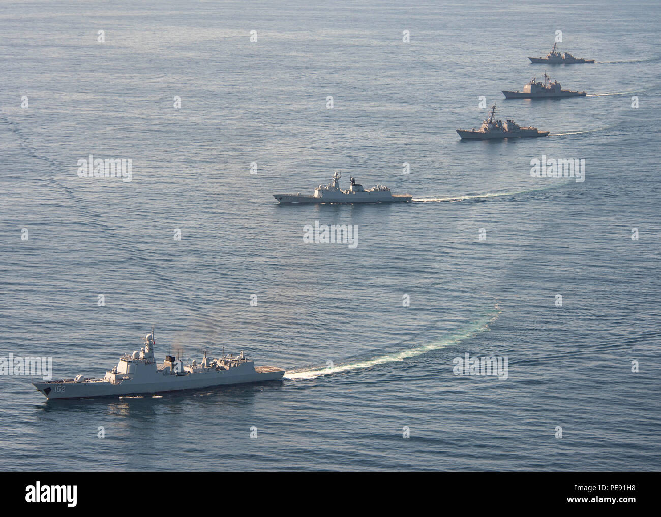 151107-N-KE519-356 ATLANTIC OCEAN (Nov. 7, 2015) The Chinese Luyang II ...