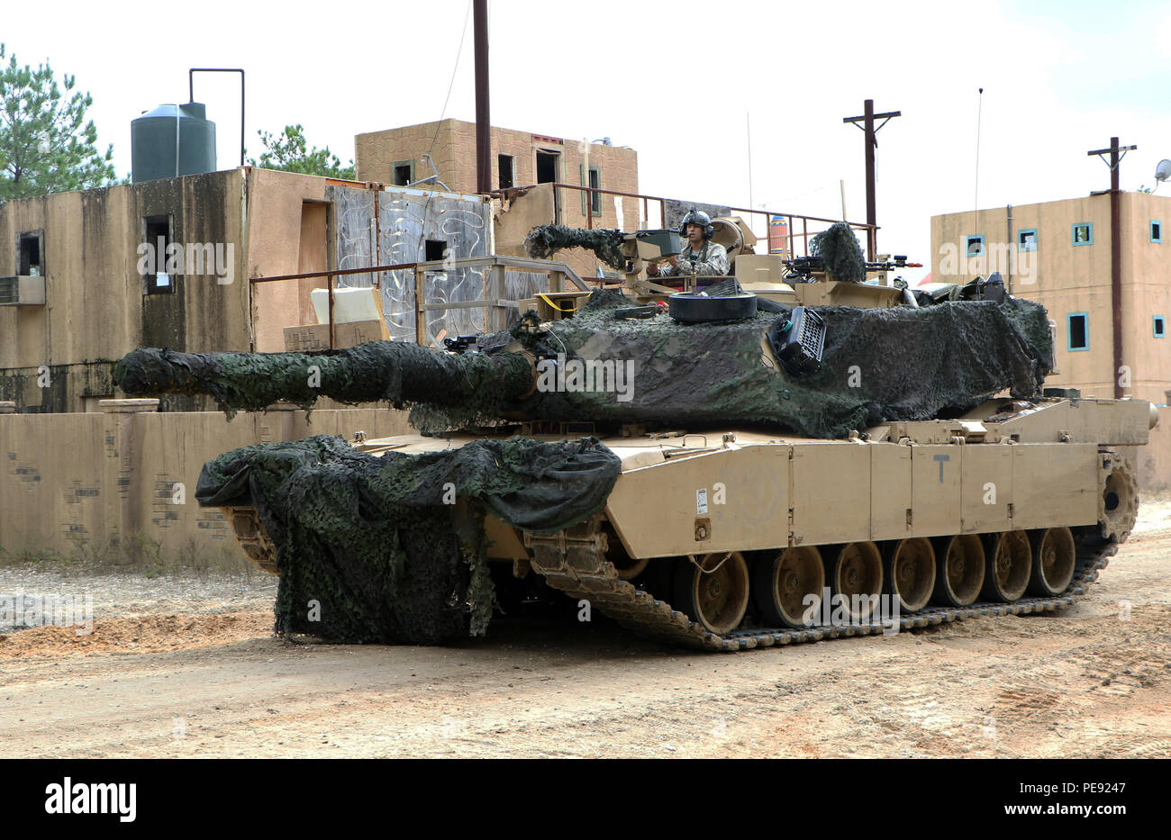 Soldiers from 2nd Battalion, 7th Cavalry Regiment, 3rd Armored Brigade ...