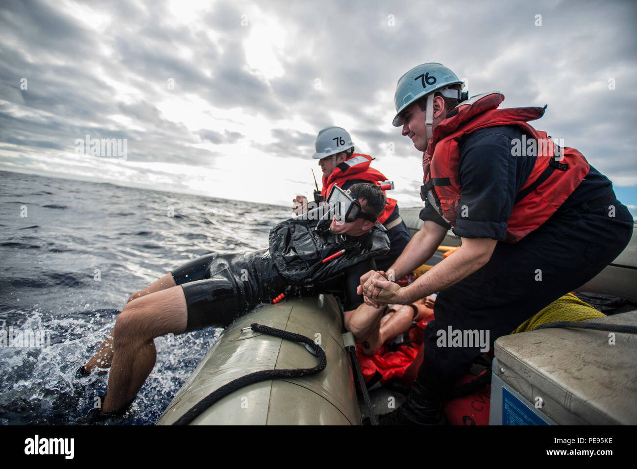 151110-N-TE278-084 PHILIPPINE SEA (Nov. 10, 2015) Engineman 3rd Class ...