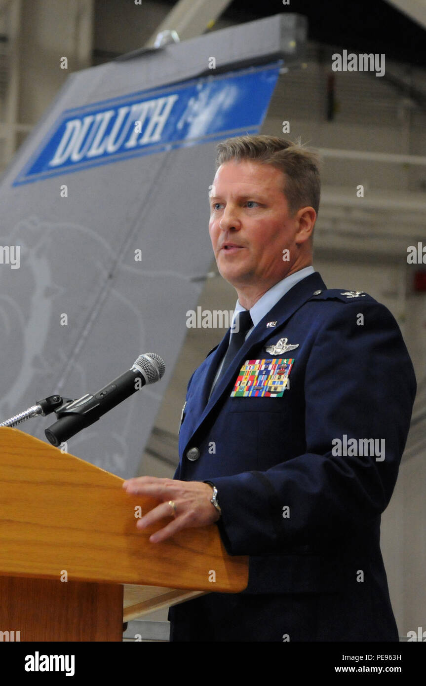 Col. Jon S. Safstrom addresses Airmen from the 148th Fighter Wing ...