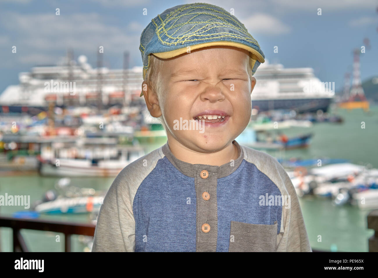 Cruise fun children hi-res stock photography and images - Alamy