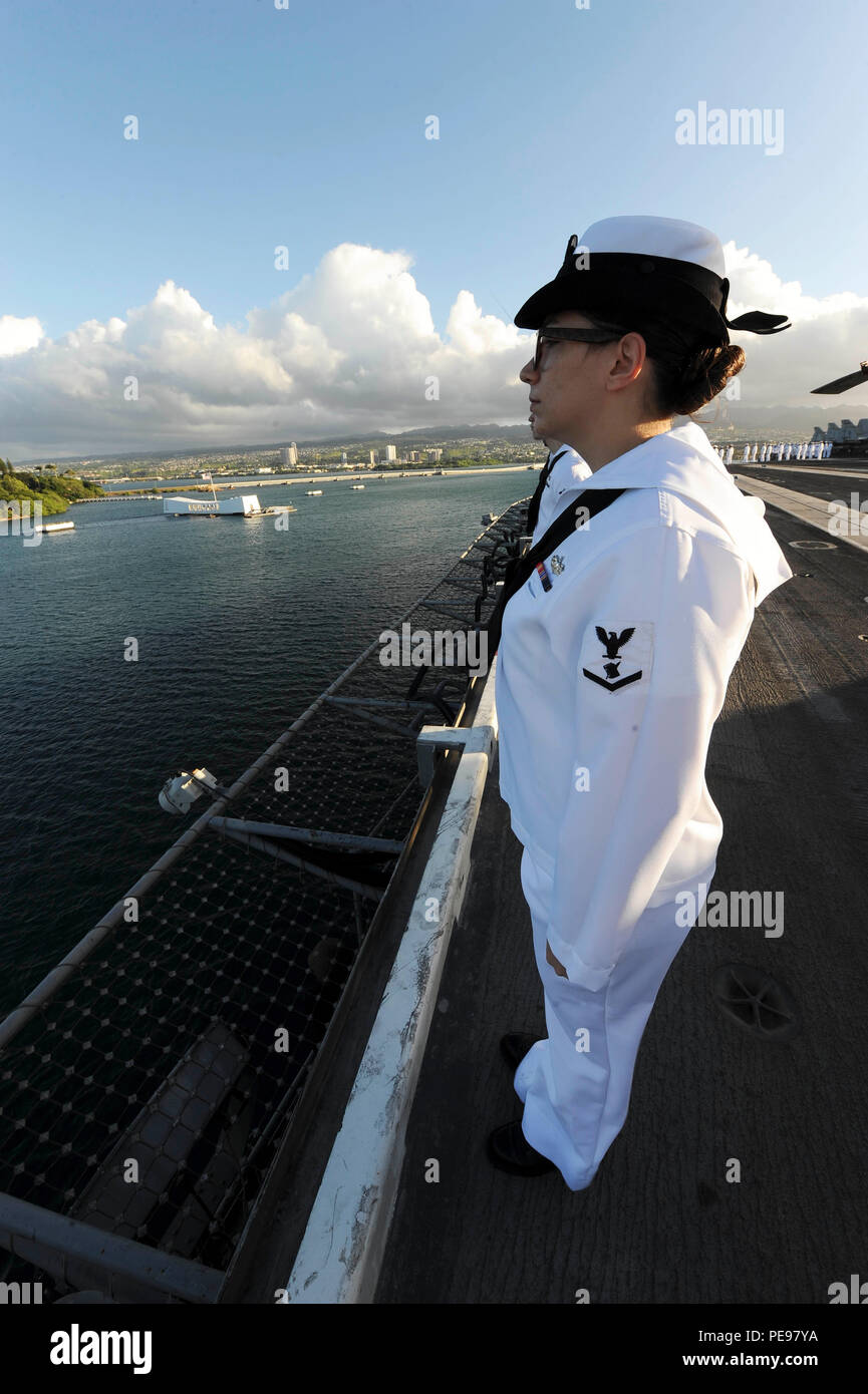 PEARL HARBOR (Nov. 15, 2015) – Personnel Specialist 3rd Class Jennifer ...