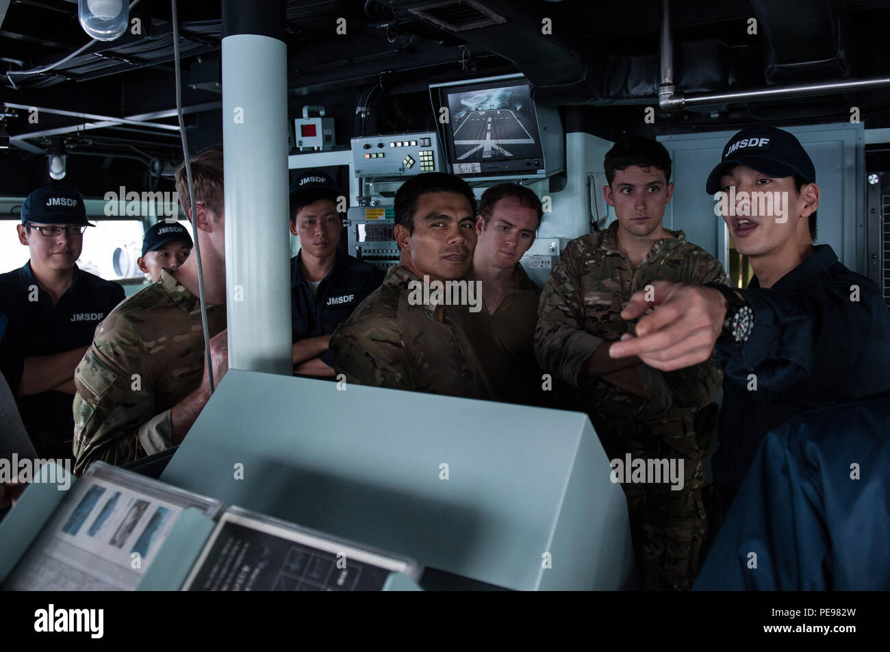 151110-N-OI810-124 WATERS NEAR OKINAWA (Nov. 10, 2015) A Japan Maritime ...