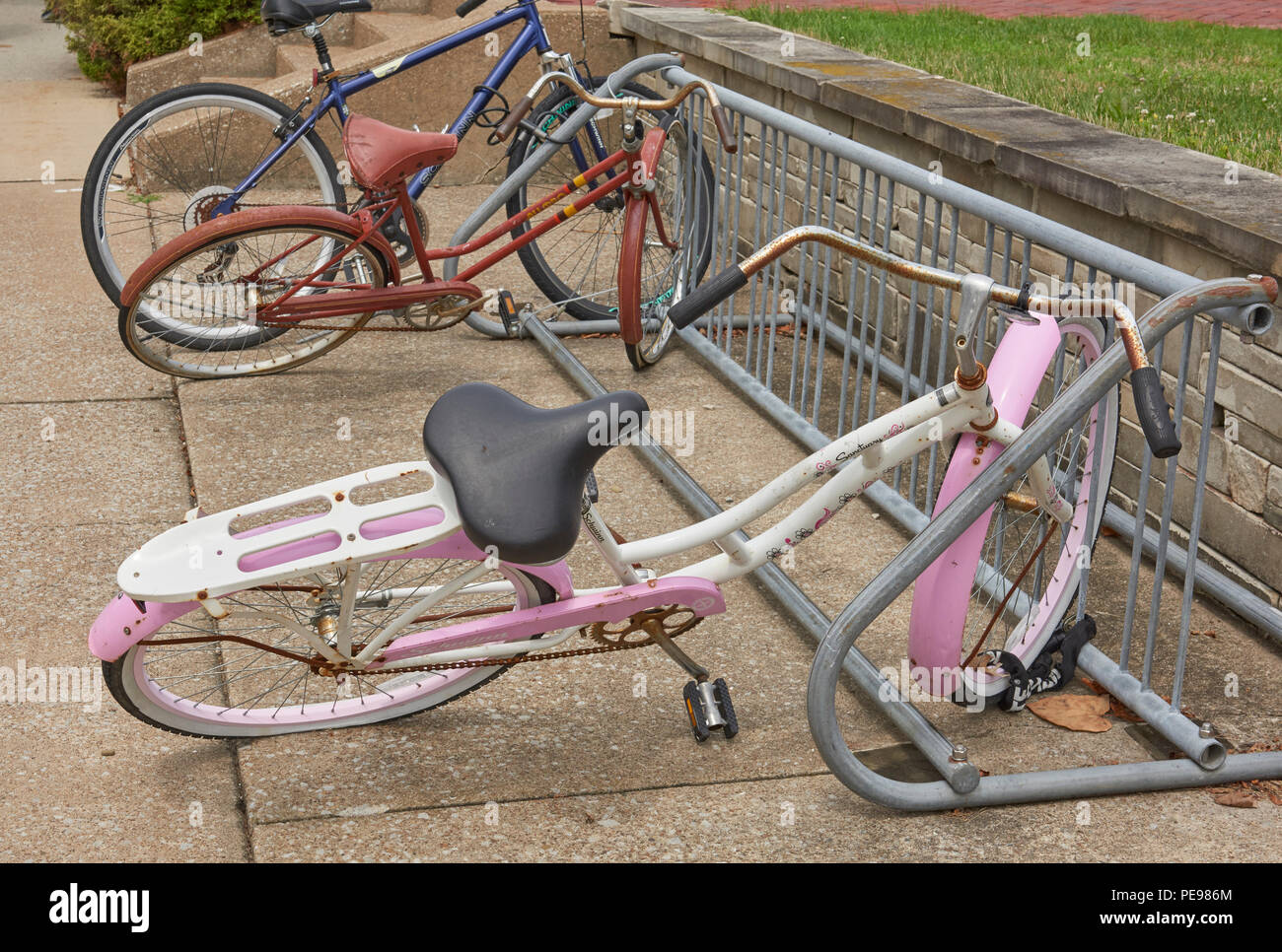 Laying bike bicycle cycle hi-res stock photography and images - Alamy
