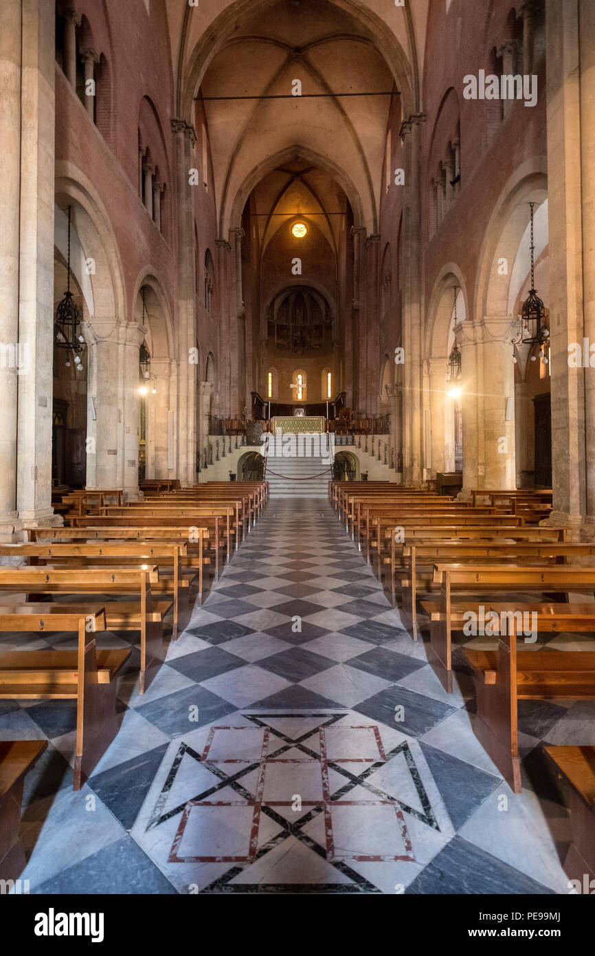 Duomo of fidenza hi-res stock photography and images - Alamy