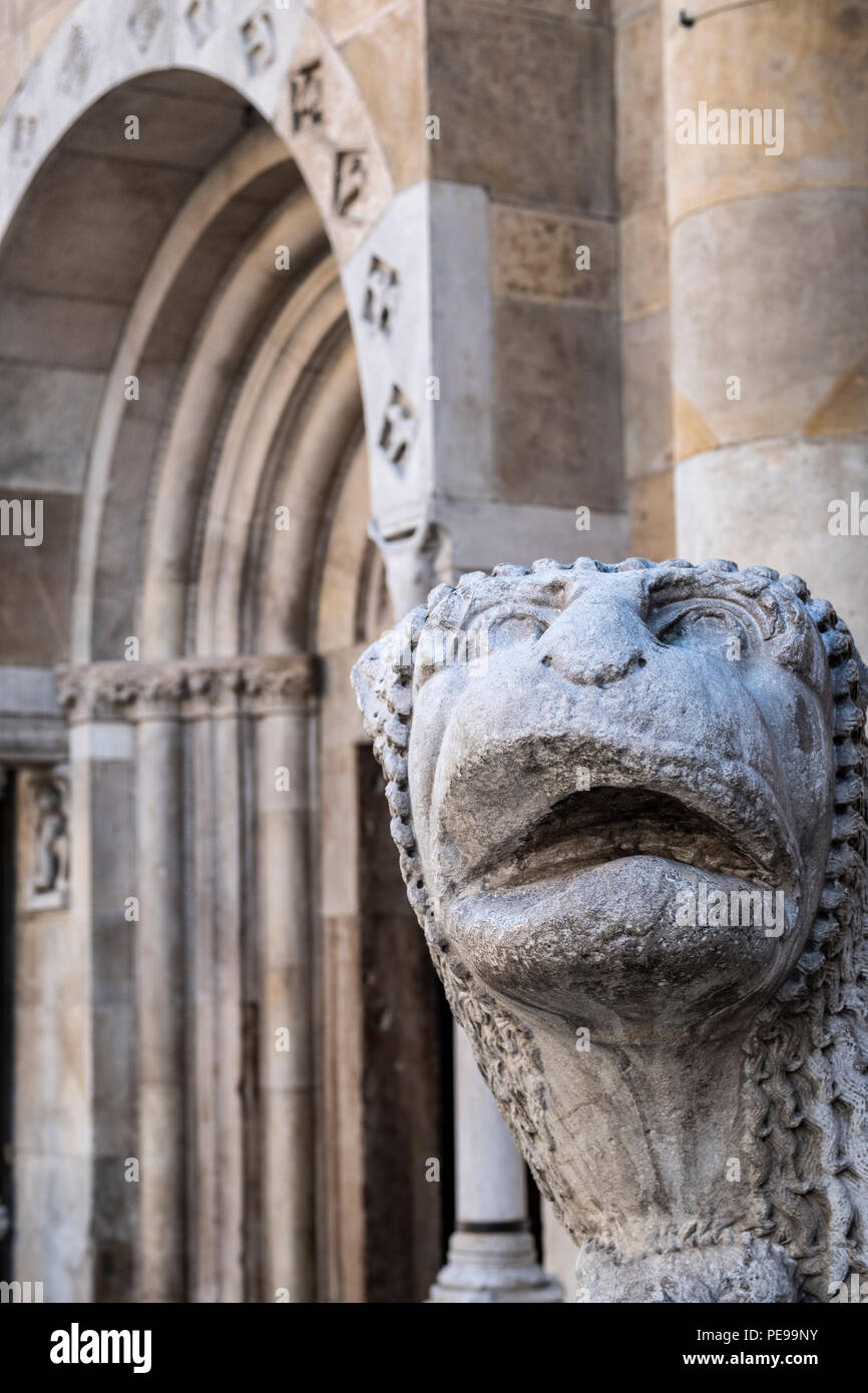 Duomo of fidenza hi-res stock photography and images - Alamy