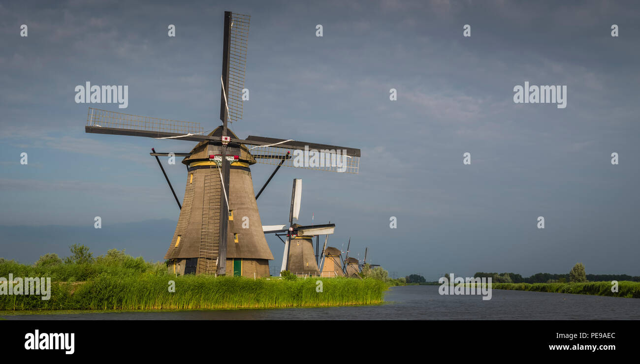 Pump windmills hi-res stock photography and images - Alamy