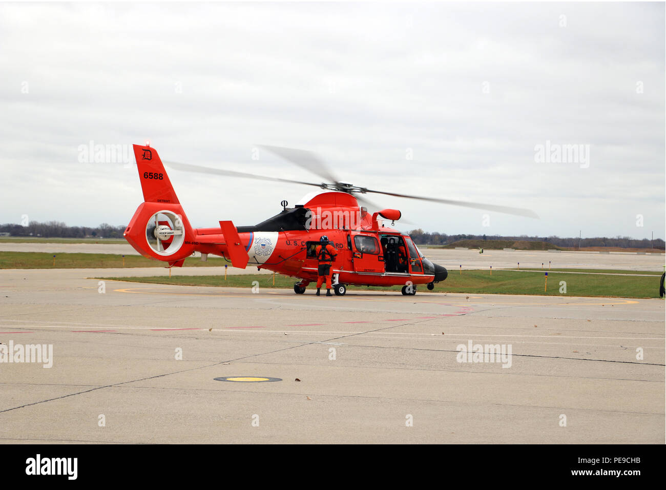 U s coast guard air station detroit hi-res stock photography and images ...