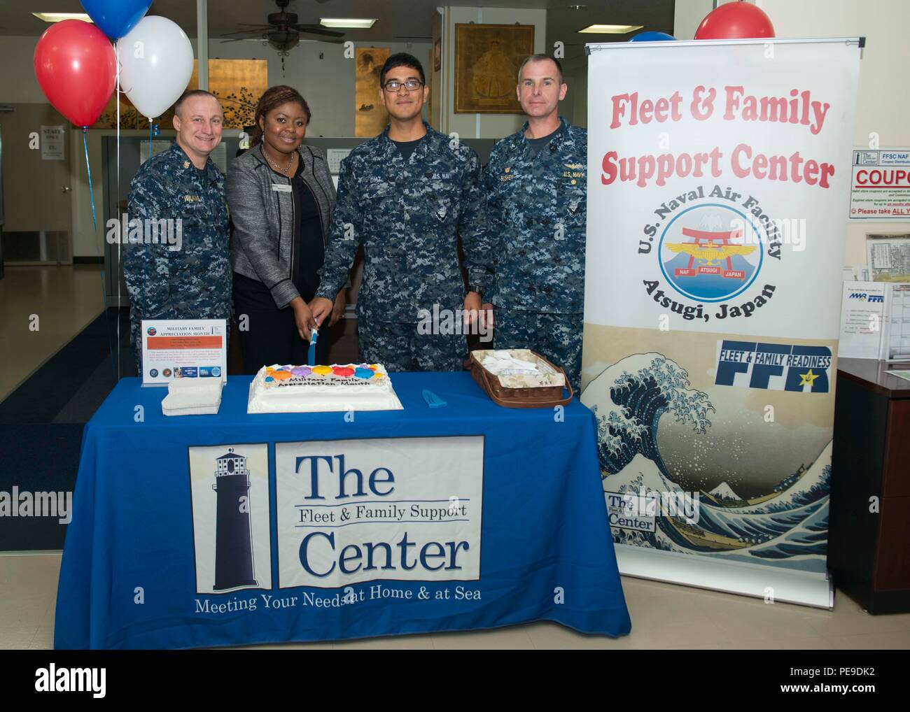 151116-N-EI558-014 NAVAL AIR FACILITY ATSUGI, Japan (Nov. 16, 2015 ...