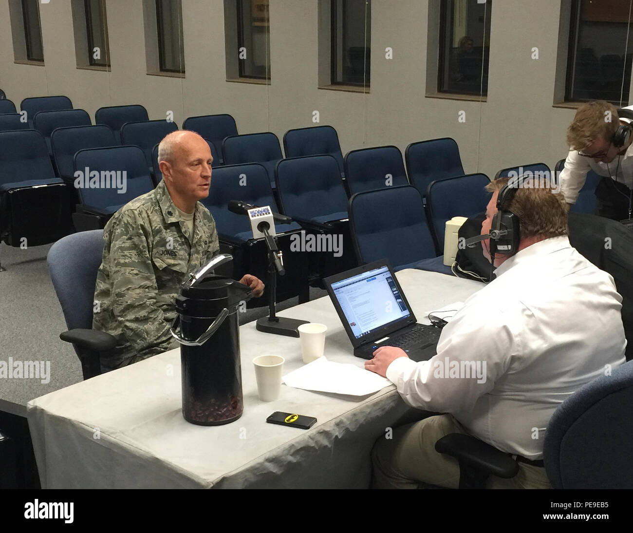 Kevin Miller of KIDO radio in Boise, interviews Lt. Col. Stephen Jones ...