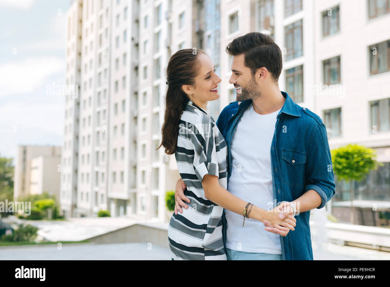 Romantic couple dancing outside man hi-res stock photography and images ...
