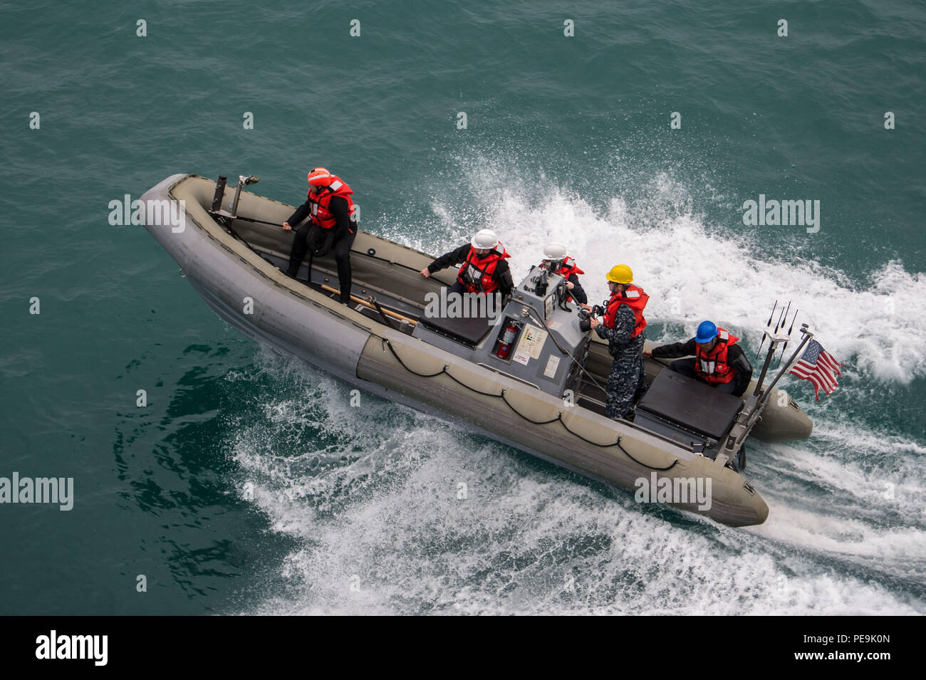 151120-N-UF697-740 EAST CHINA SEA (Nov. 20, 2015) Sailors assigned to ...