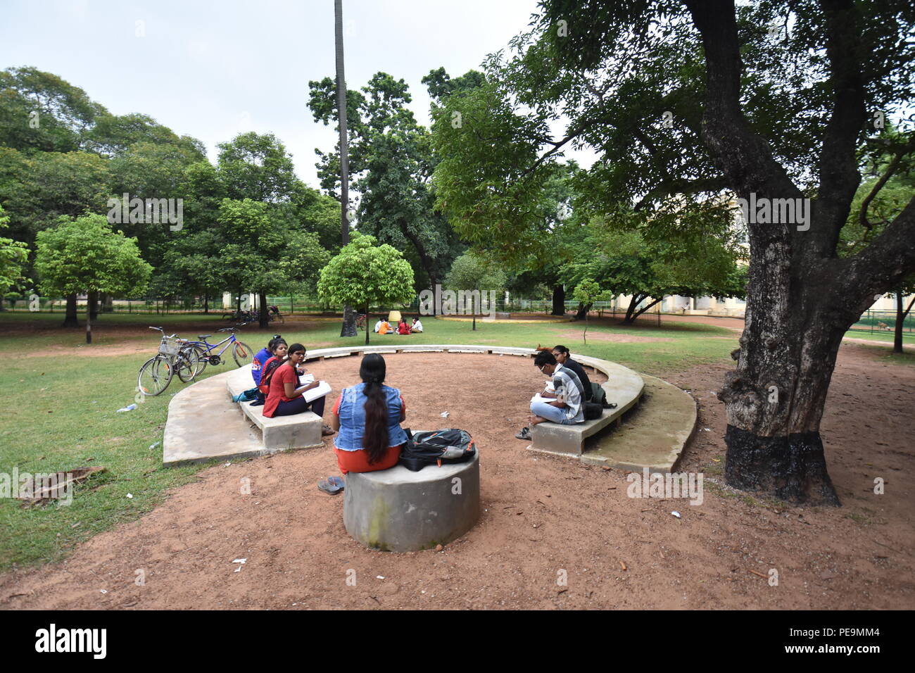 Open air classroom hi-res stock photography and images - Alamy