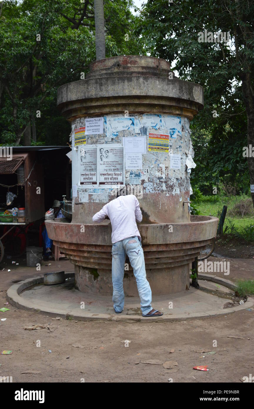 Free drinking water point at the Santiniketan-Sriniketan road ...