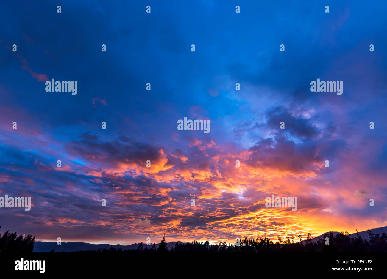 Warm heavenly colors hi-res stock photography and images - Alamy