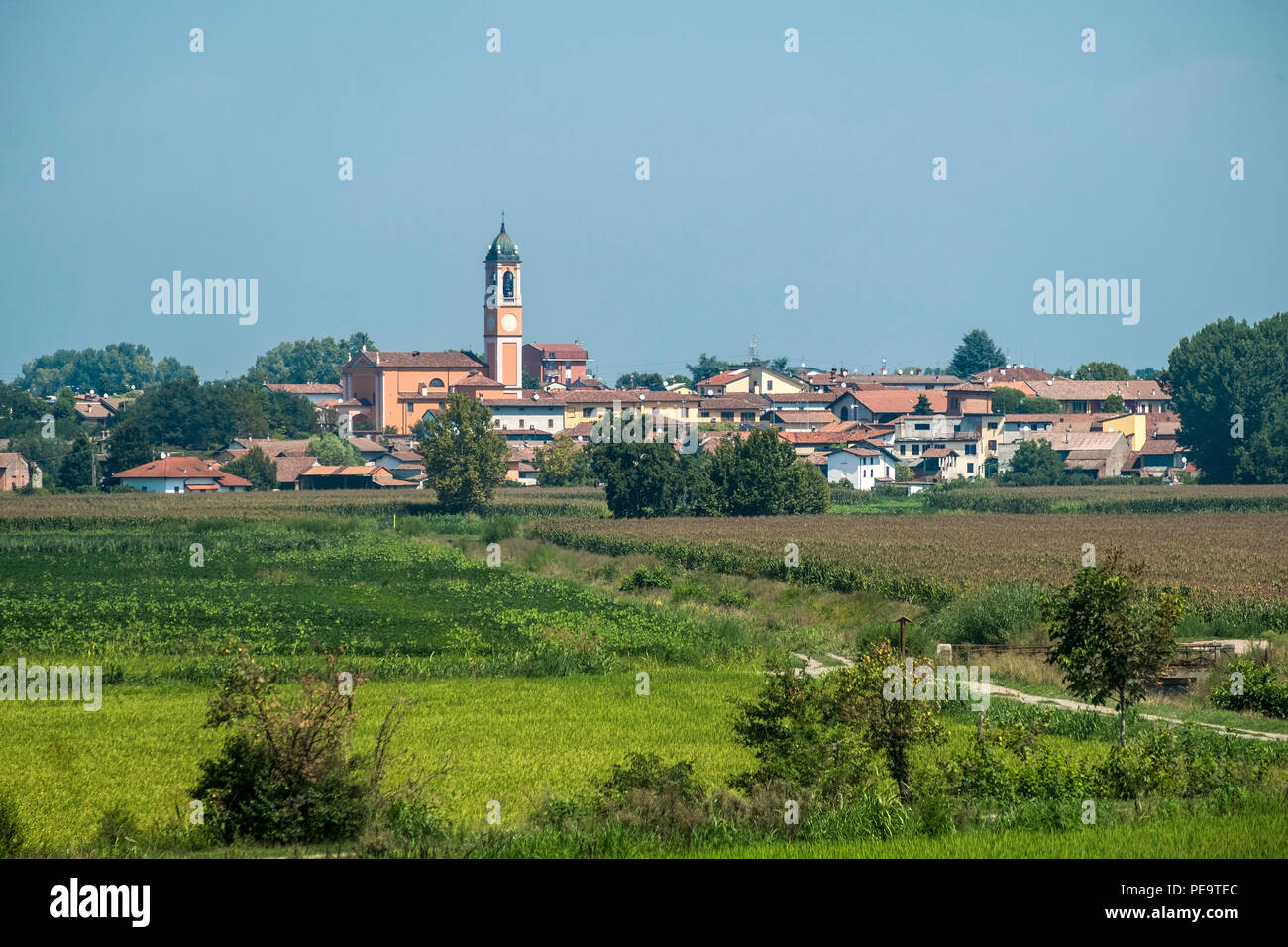 Rural landscape along the Po cycle path near Orio Litta (Lodi, Lombardy ...