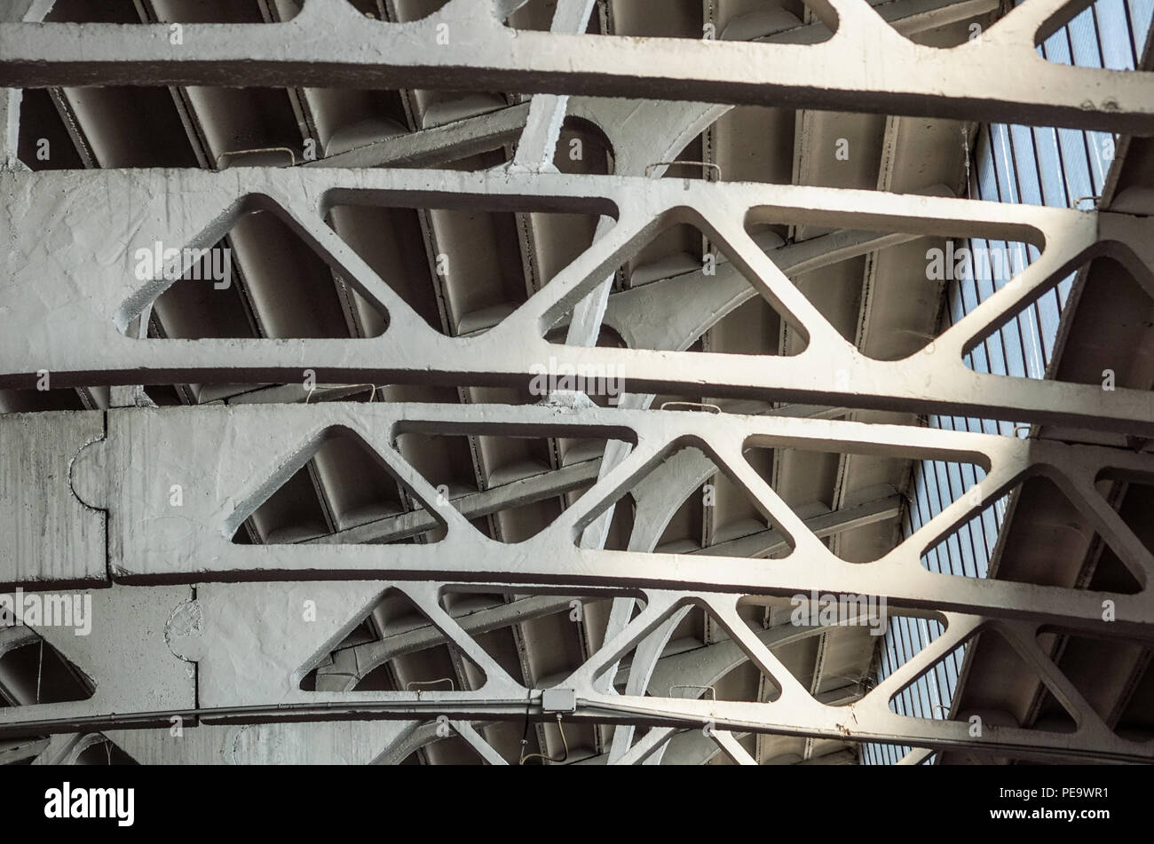 Old arched metal structure. Industrial geometry Stock Photo - Alamy