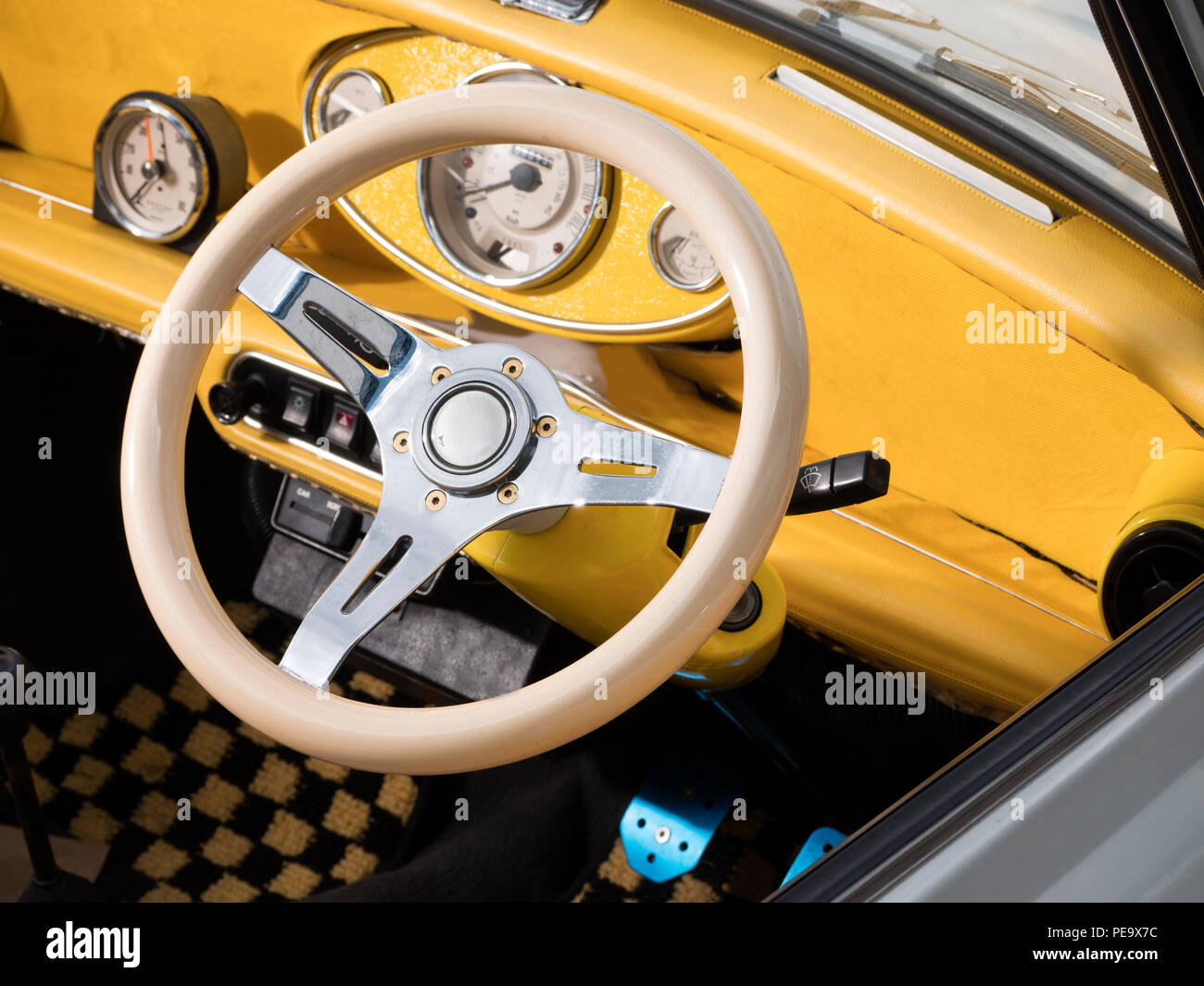Custom mini convertible hi-res stock photography and images - Alamy