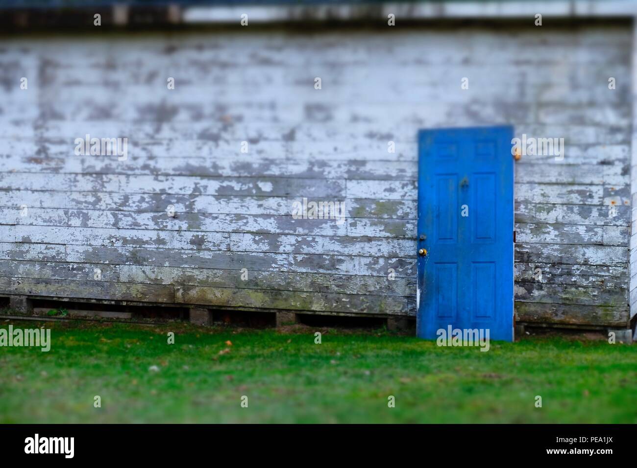 Blue rustic door hi-res stock photography and images - Alamy