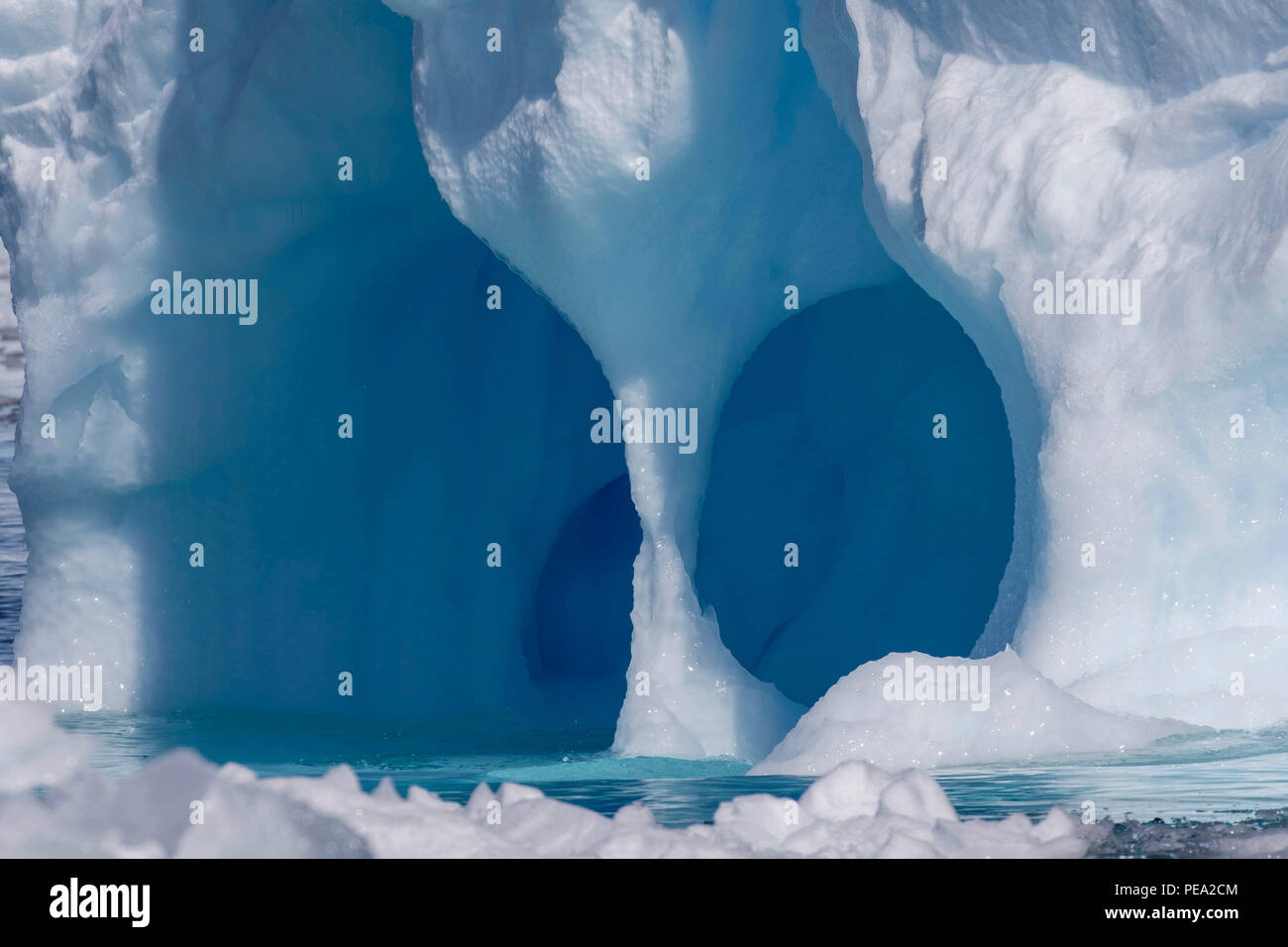 Floating glacial ice off the coast of Antarctica Stock Photo - Alamy