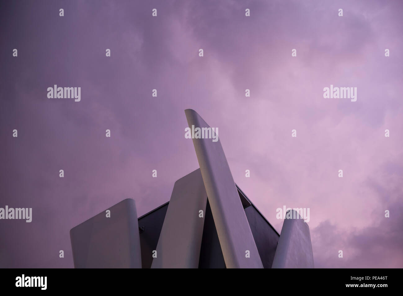 Mall concrete urban modern architecture hi-res stock photography and ...