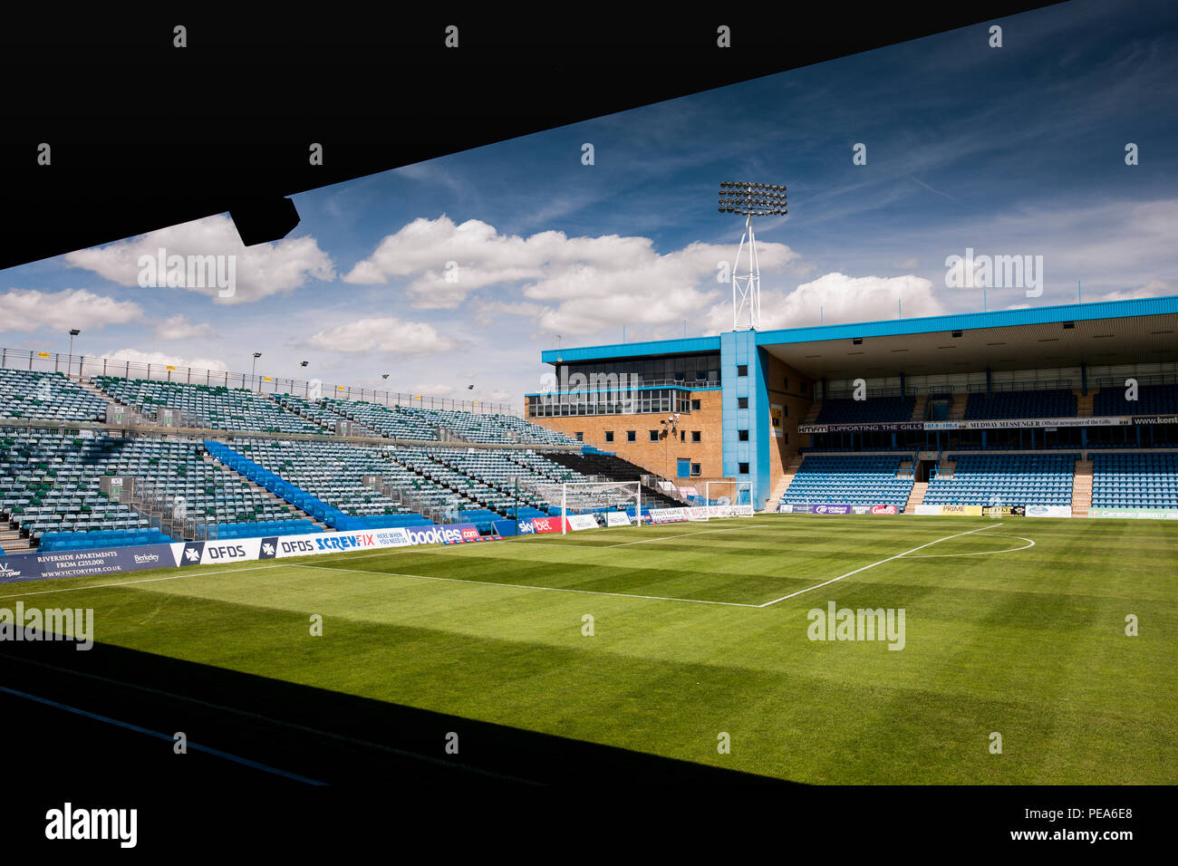 Gillingham Football High Resolution Stock Photography and Images - Alamy