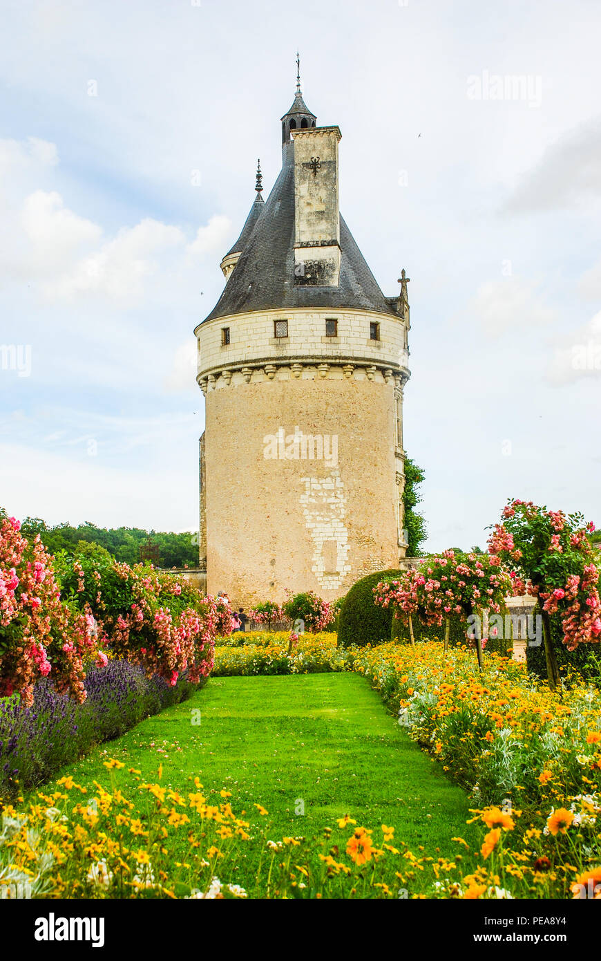 Small chateau hi-res stock photography and images - Alamy