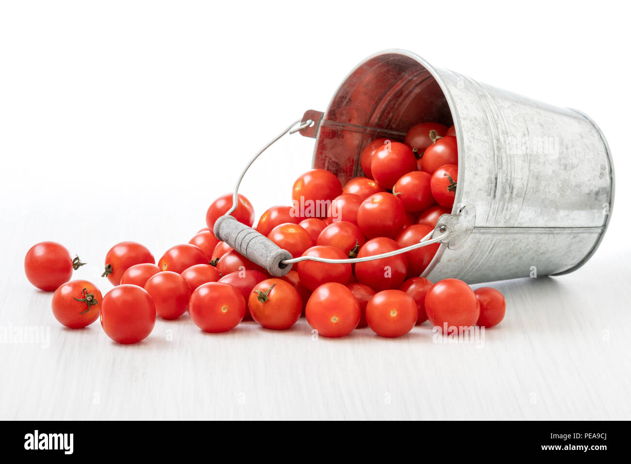 Spilled tomatoes hi-res stock photography and images - Alamy