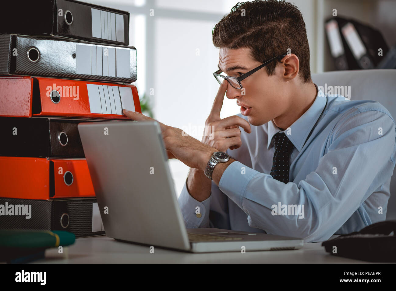 Digital accounts hi-res stock photography and images - Alamy